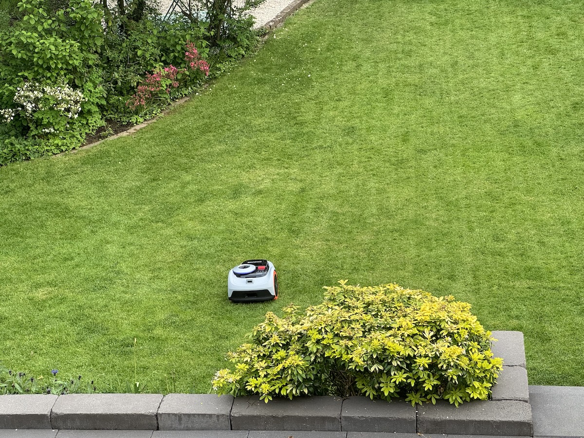 Navimow i105E im Test: Ist das der aktuell beste Mähroboter ...